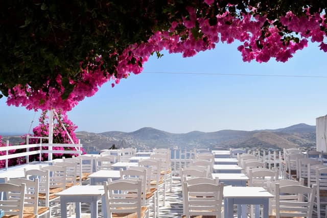 Ferry to Syros: Information, Routes, Ferry Companies | Ferryscanner